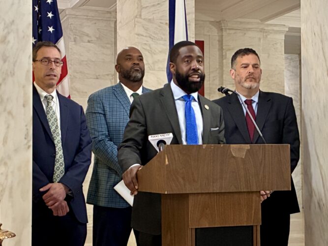 House Democratic Leaders Lay Out Priorities For Remainder Of 2025 ...